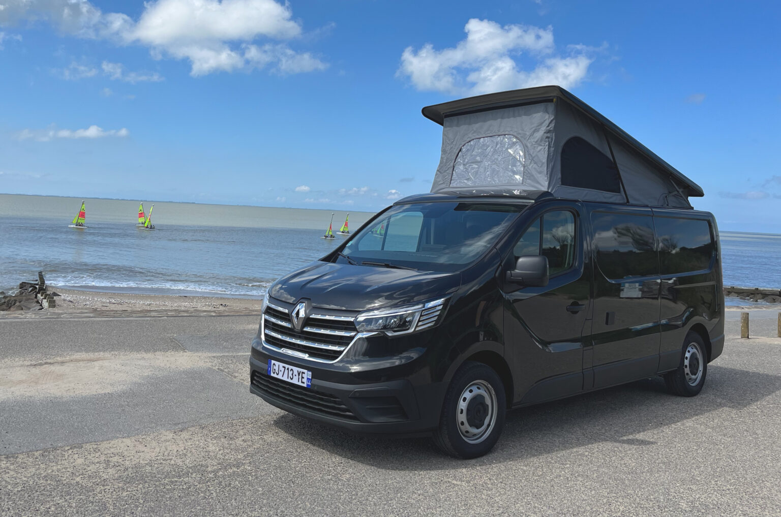 Nos vans aménagés - Van Explorer